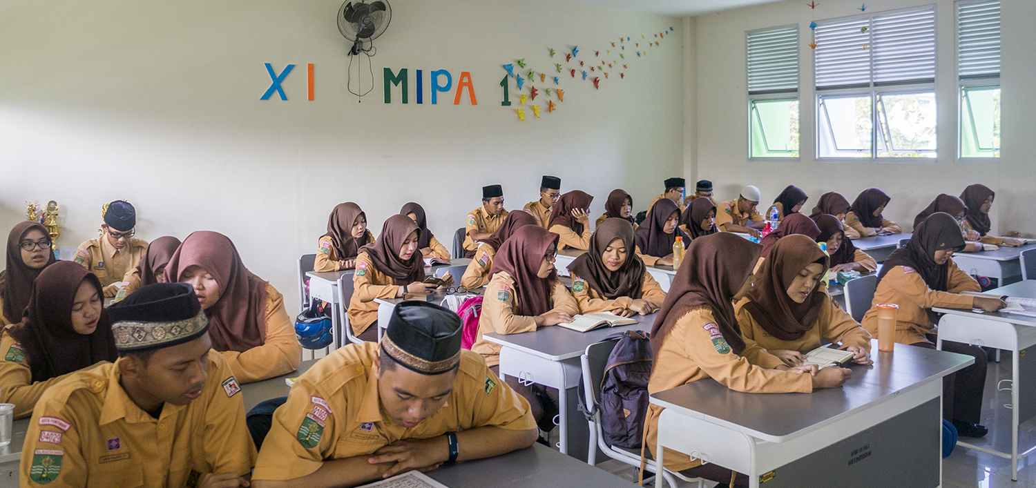 SOLATIS-Sekolah gratis